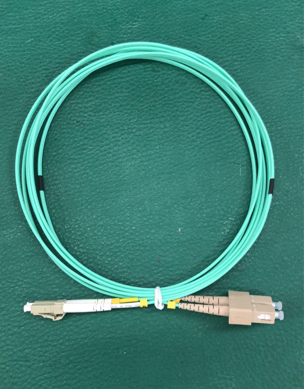 Multimode Aqua Fiber Patch Cable LC LC Duplex Patch Cord OM3-300 2.0mm ...